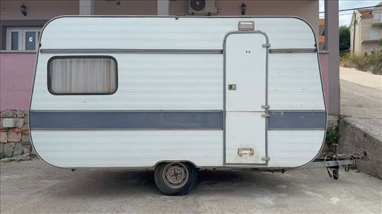 Kamp prikolica Adria 370