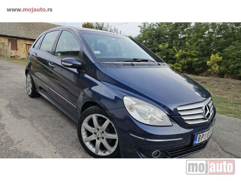 Mercedes B 200
