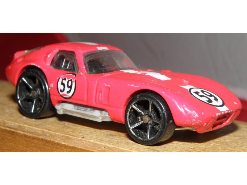 METALNI AUTO: SHELBY COBRA