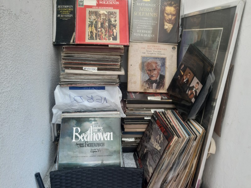 LOT 262 LP ploče **NAJVEĆA AUKCIJA**