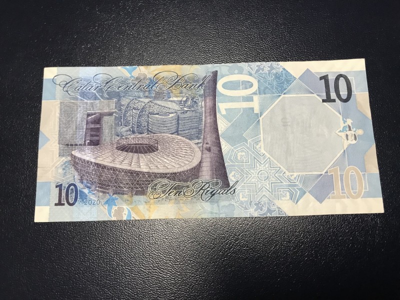 QATAR 10 RIALS.