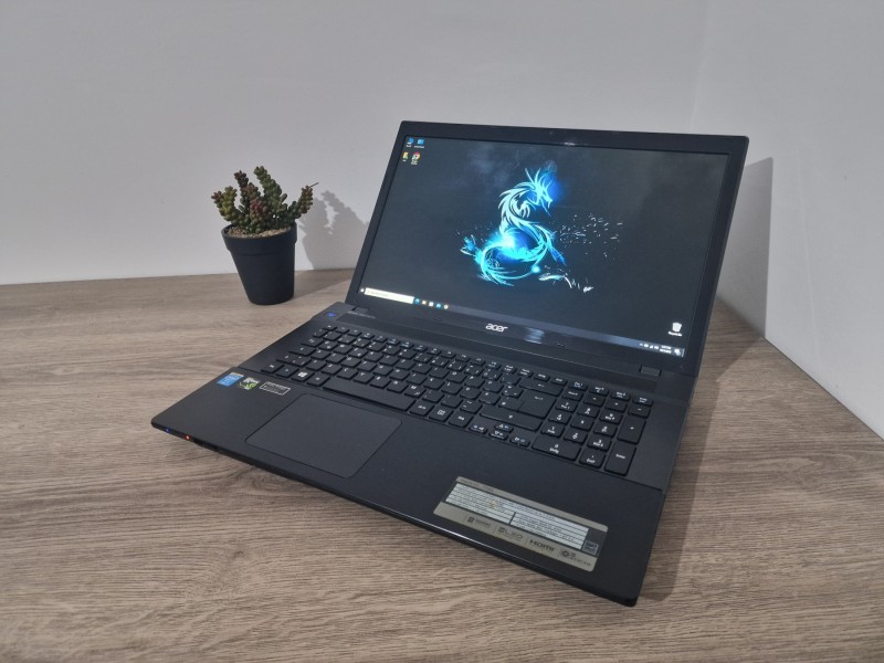 ACER 17 - i7-4702MQ - 16GB - 128SSD+ 1TB HDD - 2X GPU