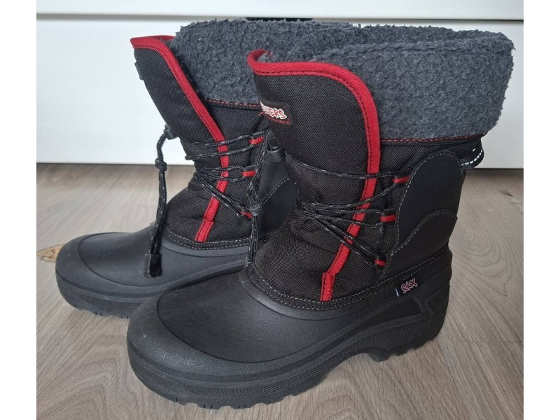 Skechers cizme za zimu