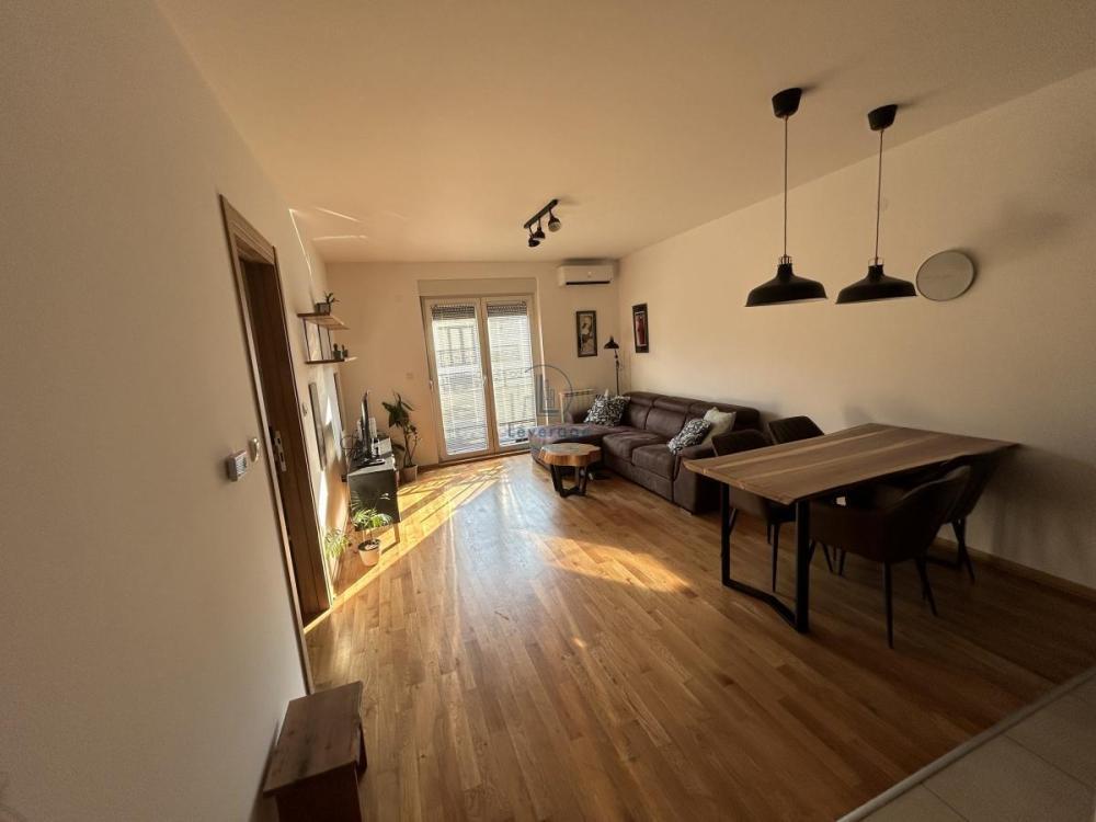 Dobropoljska, Jednoiposoban stan za izdavanje, 50m2, 750€
