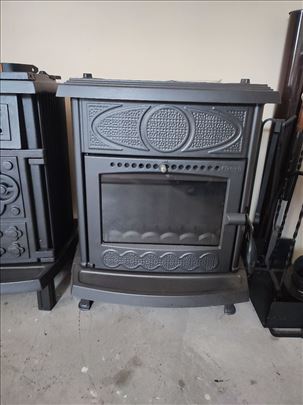 Amity 2 glass kamin od gusa sa staklom