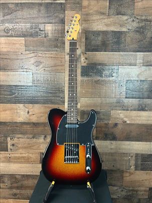 Električna gitara slična Fenderu