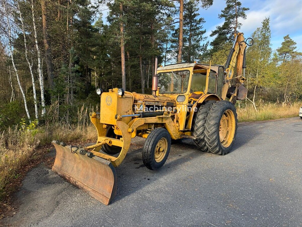 Prodaje se Bolinder-Munktell Andre Bolinder-Munktell BM 350 Traktor med graver og frontskjær bager-utovarivač na aukciji