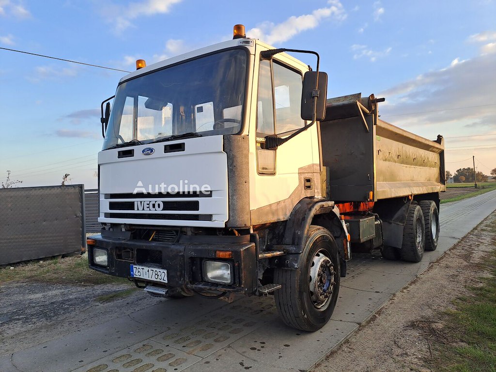 IVECO 26E270 kiper