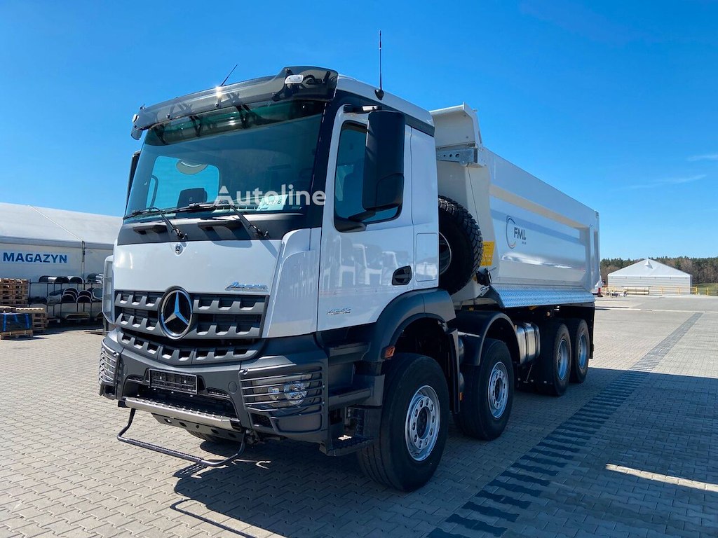 Novi Mercedes-Benz Arocs 4542 - EURO3 - 8x4 - KIPPER - kiper