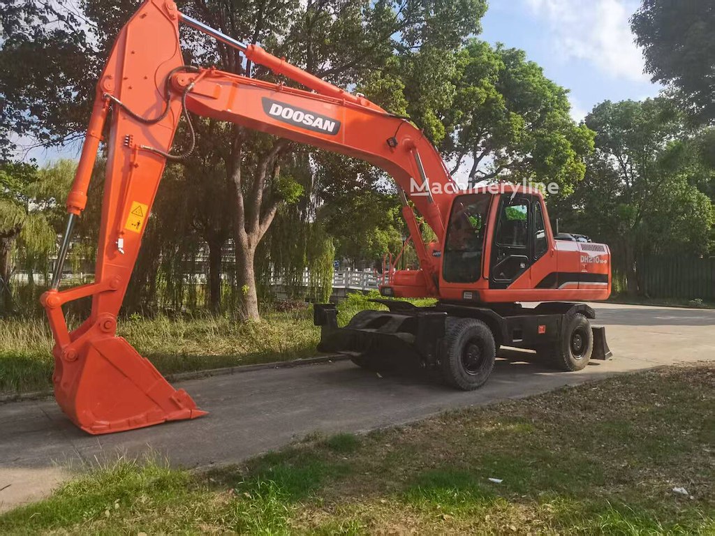 Doosan DH210W-9C bager točkaš