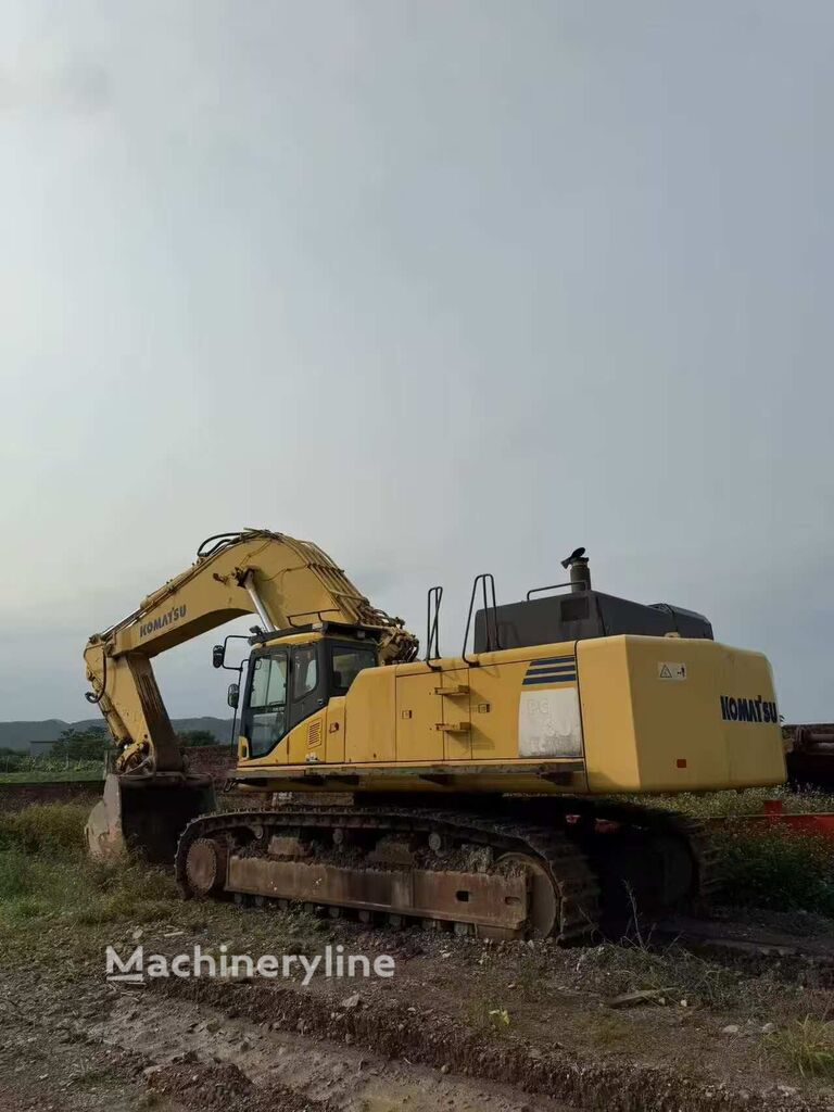 Komatsu PC800-8 bager guseničar