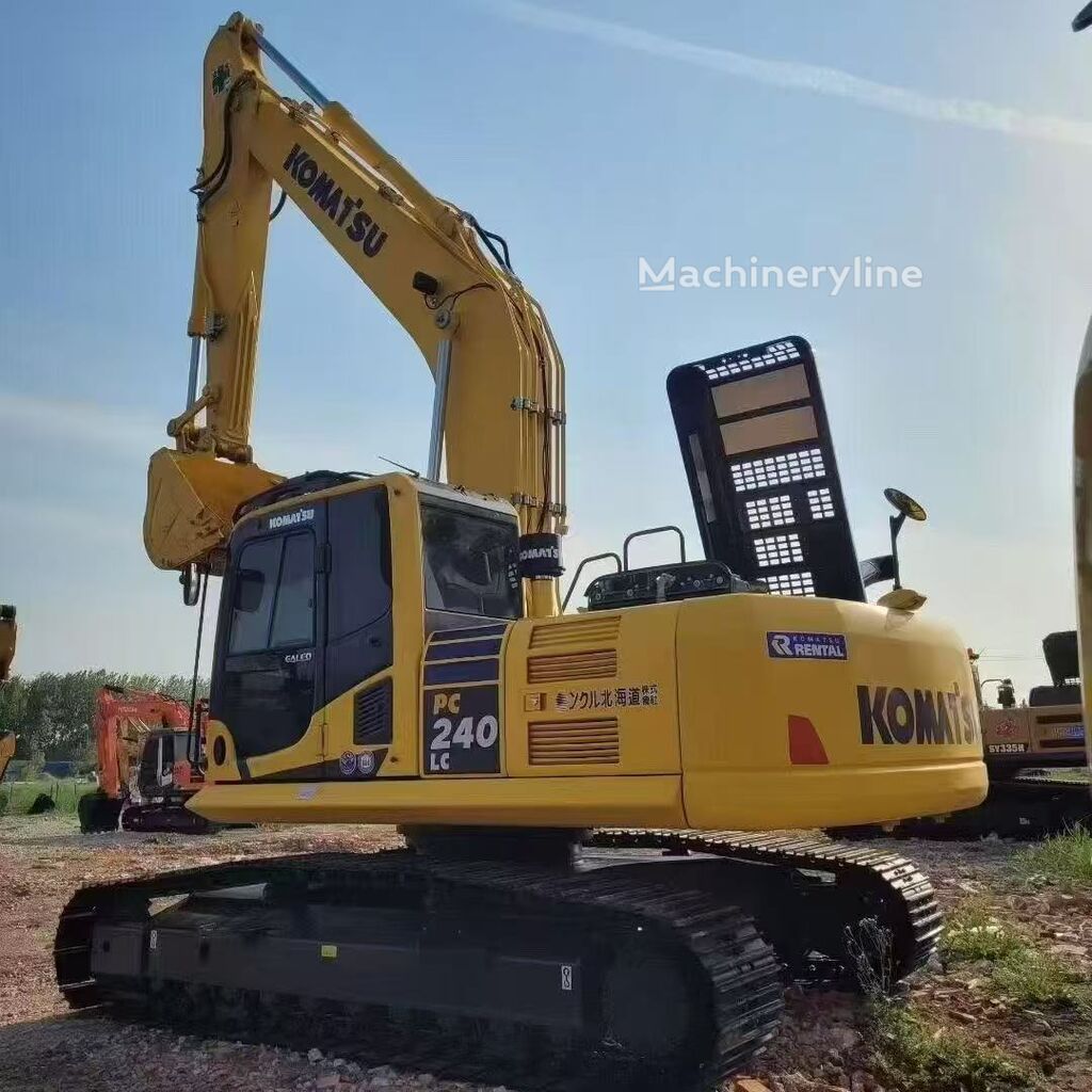 Komatsu PC240-8 bager guseničar