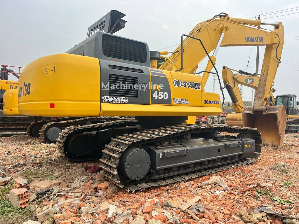 Komatsu PC450-8 bager guseničar