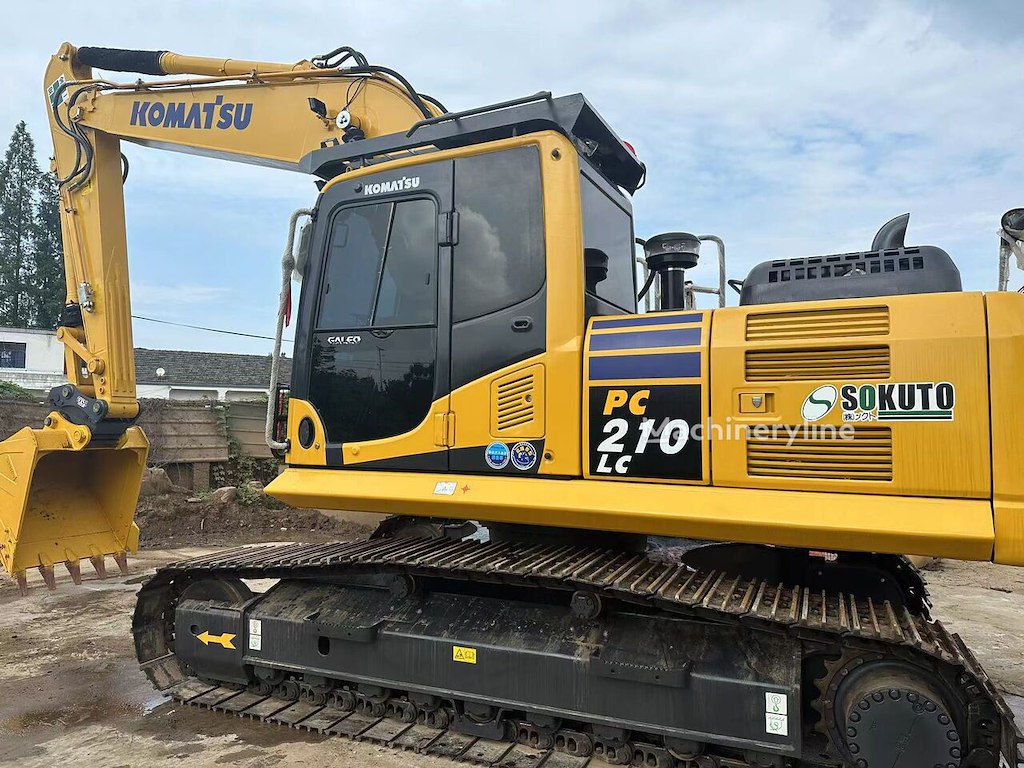 Komatsu PC210-8 bager guseničar