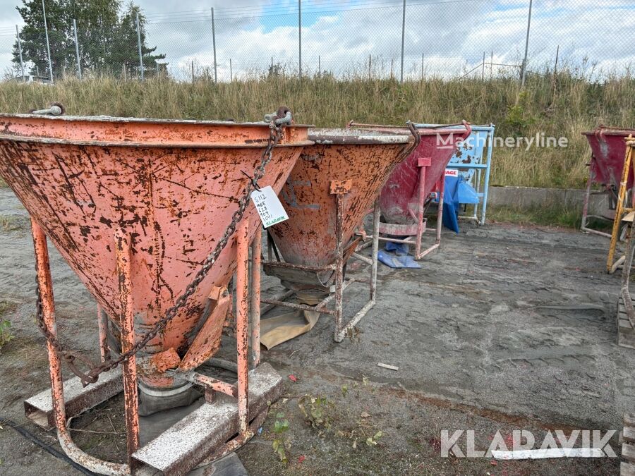 Prodaje se Betongbaskar 4 st kantu za beton na aukciji