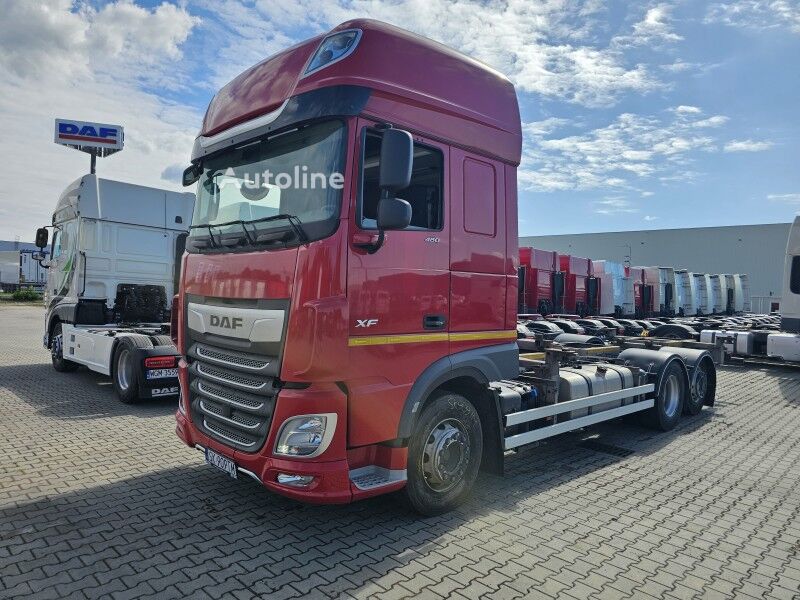 DAF XF 480 FAR vozilo za prevoz kontejnera