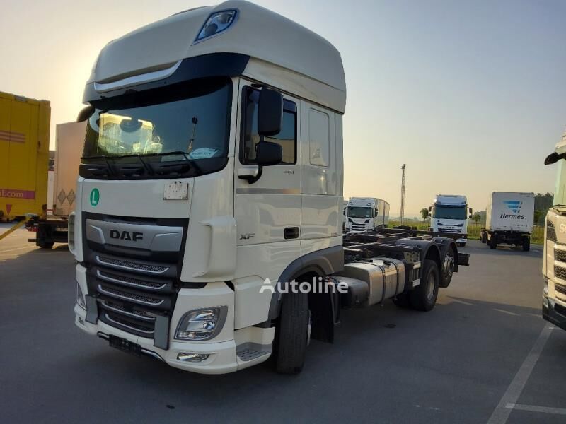 DAF XF 480 FAN 6X2 N vozilo za prevoz kontejnera