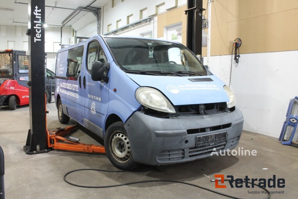 Prodaje se Renault TRAFIC DCI 100 minibus furgon na aukciji