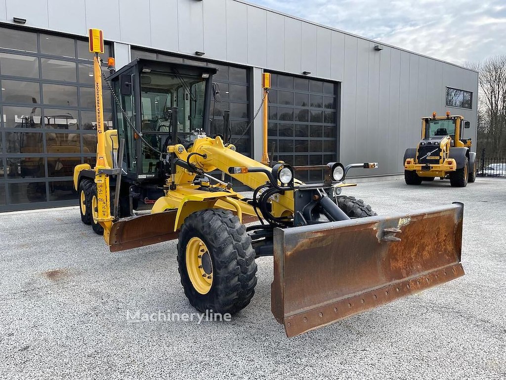 New Holland F106.6 grejder