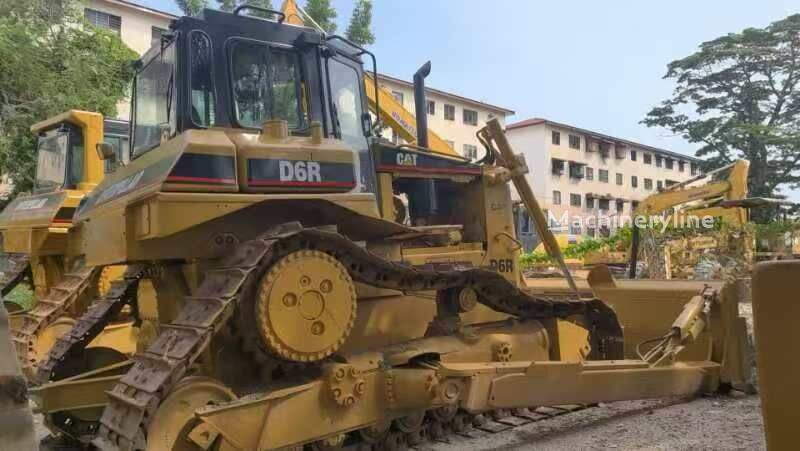 Caterpillar D6R buldožer