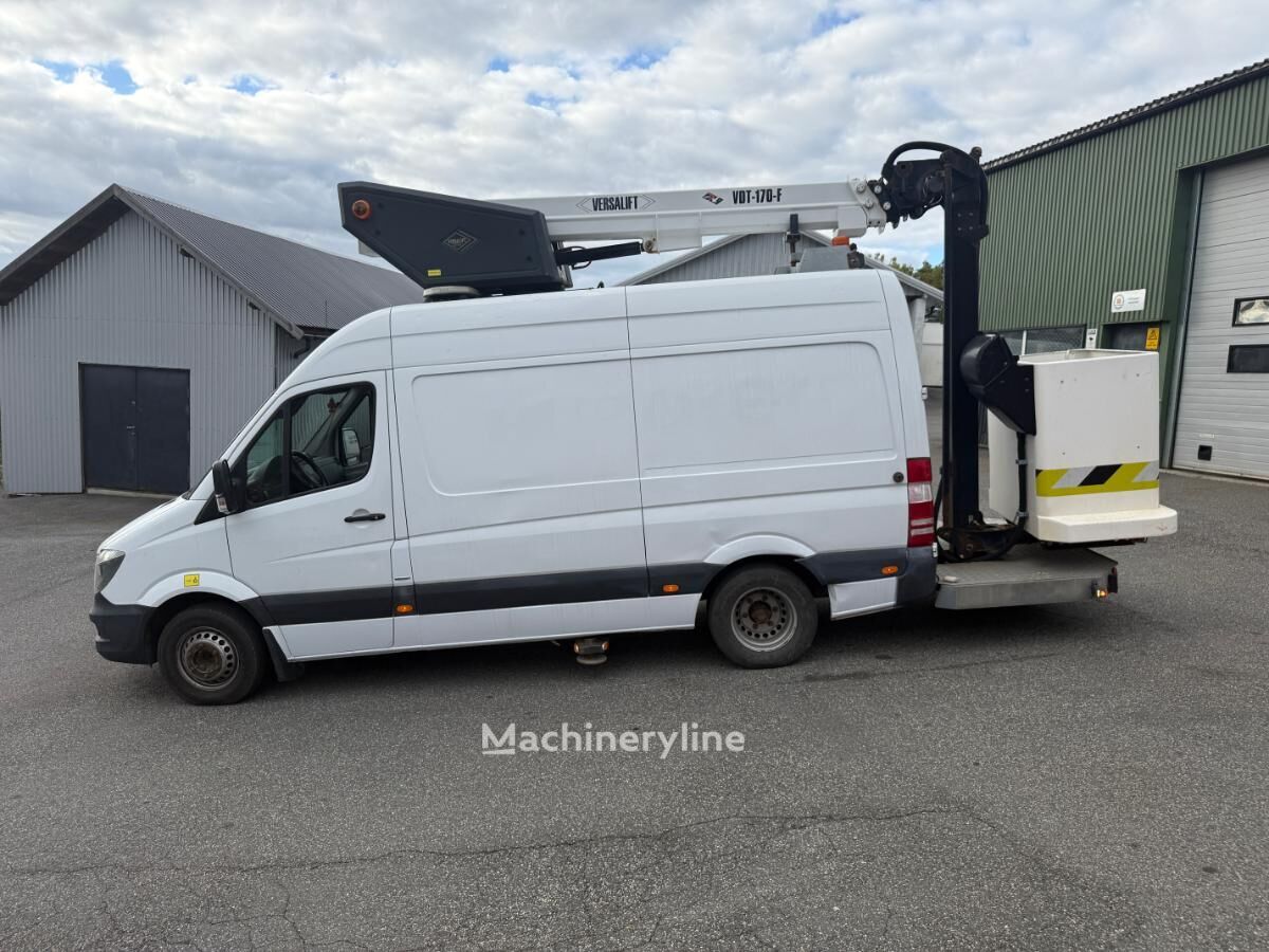 Prodaje se Mercedes-Benz Sprinter auto dizalicu s korpom na aukciji