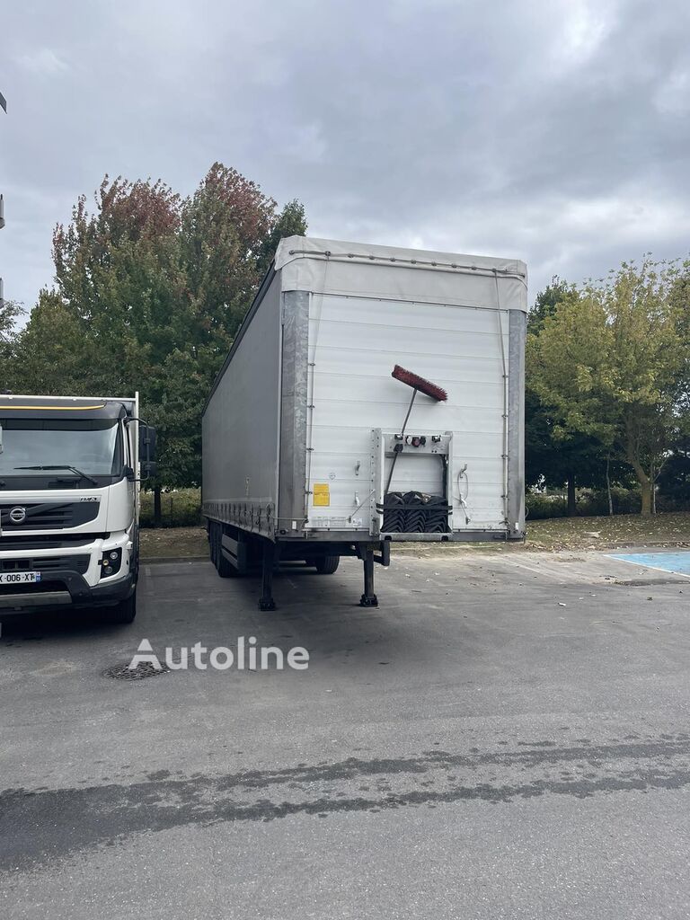 Schmitz Cargobull poluprikolica s ceradom