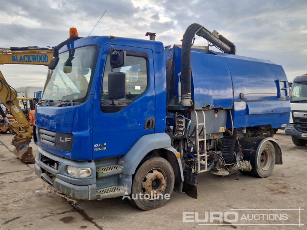 Prodaje se DAF Sweeper vozilo za čišćenje ulica na aukciji
