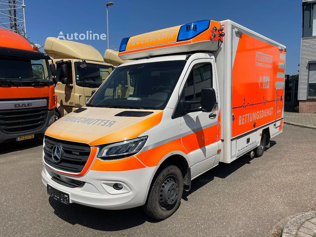 Mercedes-Benz Sprinter 519 Rettungwagen , Stykerbed , 6 cilinder , 198.000 km vozilo hitne pomoći