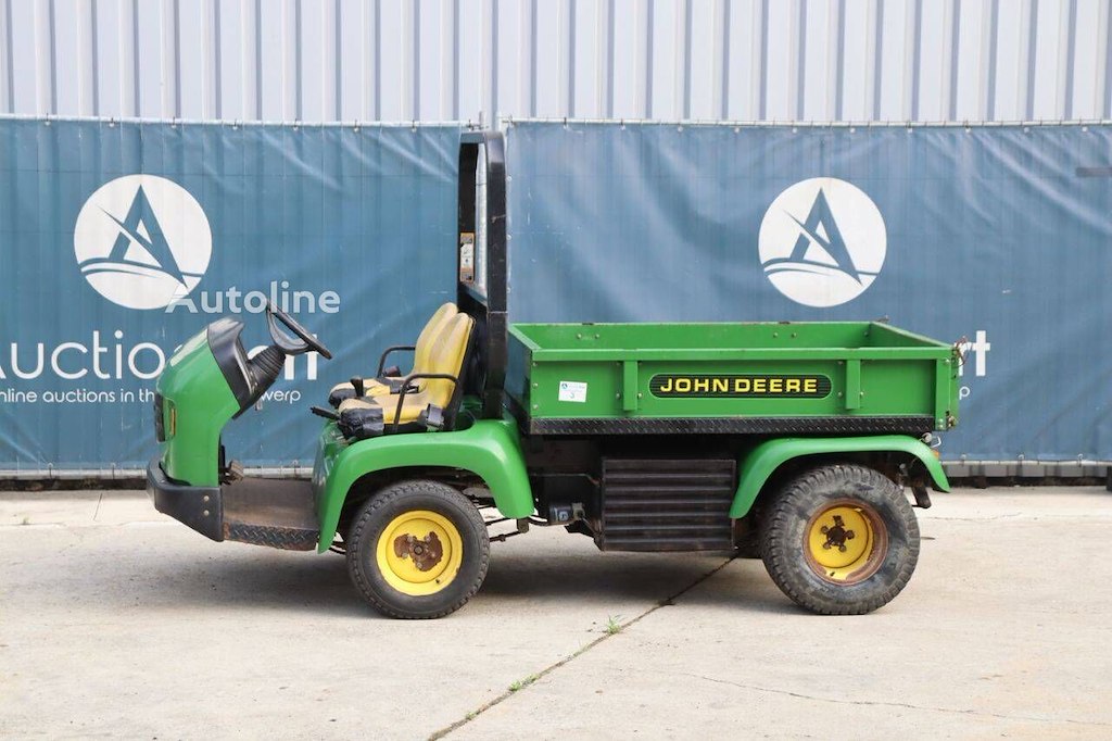 Prodaje se John Deere 2030A golf vozilo na aukciji