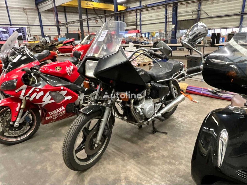 Prodaje se Honda Chopper motocikl na aukciji