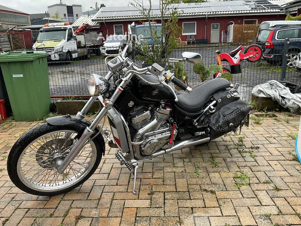 Prodaje se Suzuki Intruder motocikl na aukciji