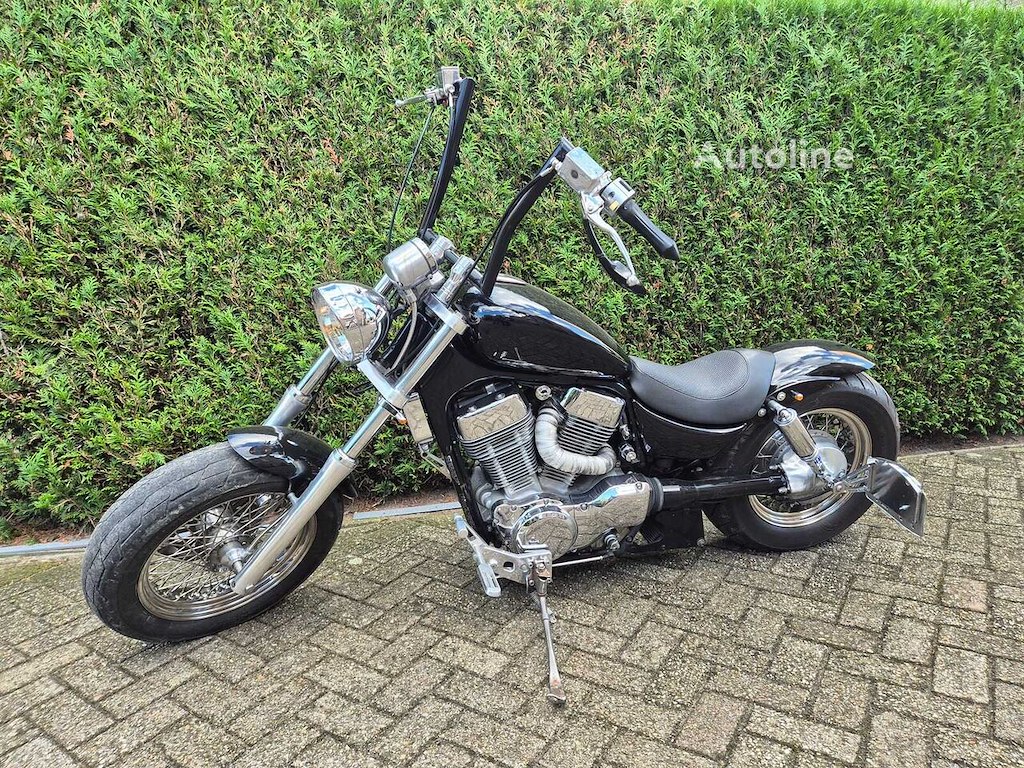 Prodaje se Suzuki susuki intruder motocikl na aukciji