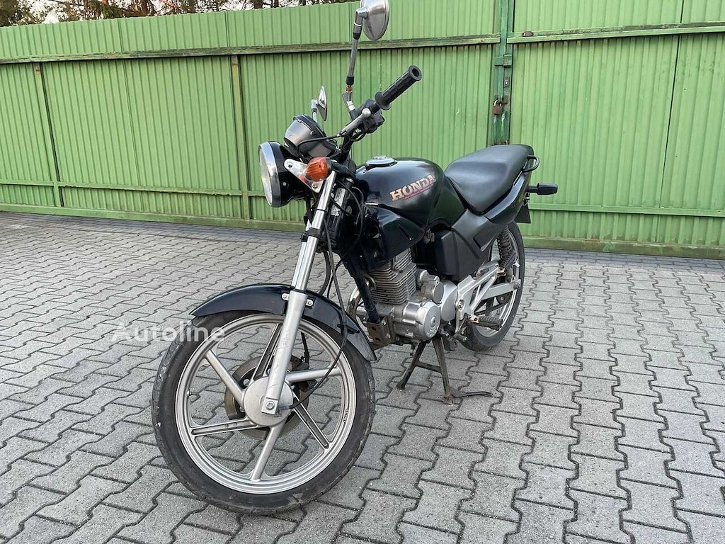 Prodaje se Honda CBZ125F motocikl na aukciji