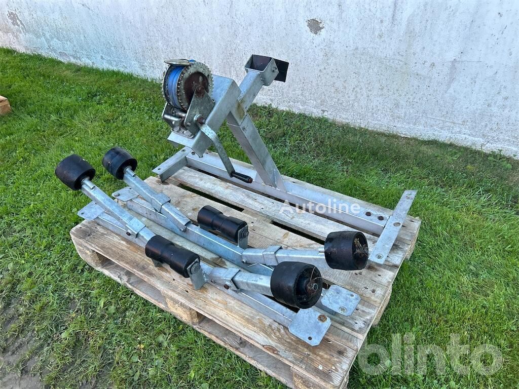 Prodaje se für Bootsanhänger vitla na aukciji