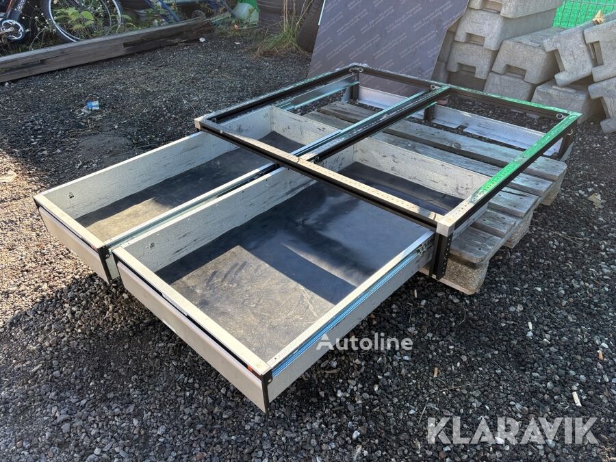 Prodaje se Work System Dubbelgolvinredning Worksystem policu za kombi na aukciji