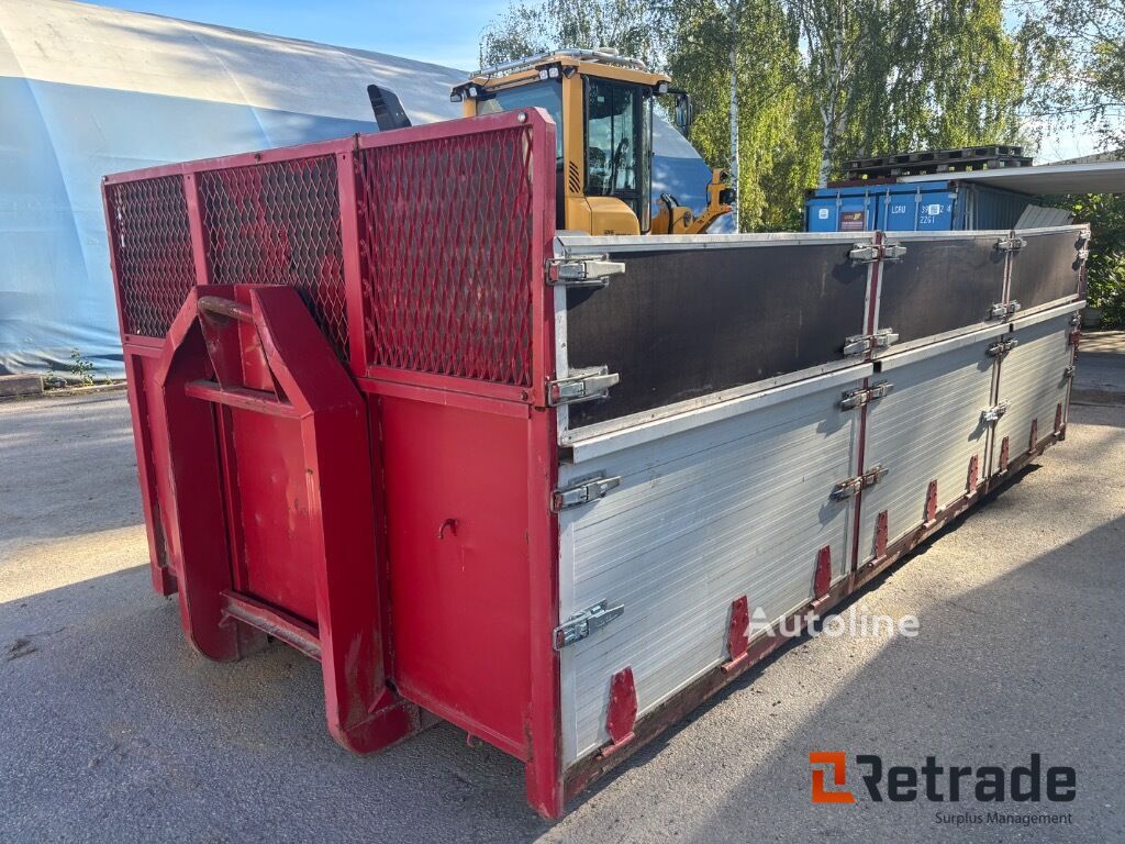 Prodaje se Lastväxlarflak / Lämflak 5,7m karoseriju kipera na aukciji