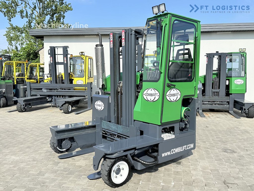 Combilift C2500 / LPG / TRIPLEX 4900 mm / Free Lift / Only 2,446 Operating bočni viljuškar
