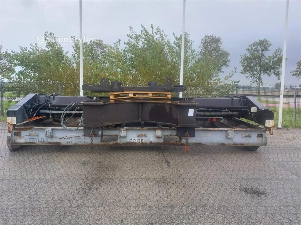 Toplift FLT 3240 posipač kontejnera