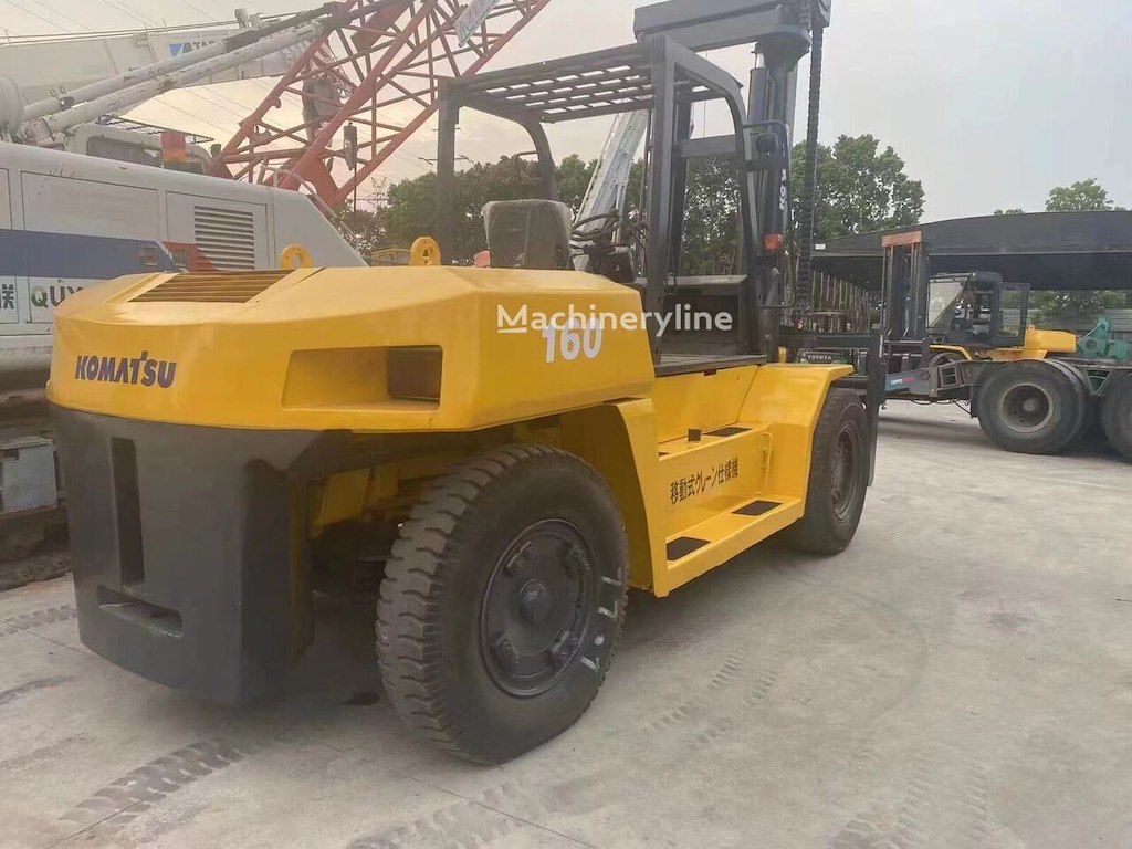 Komatsu FD160 teški viljuškar