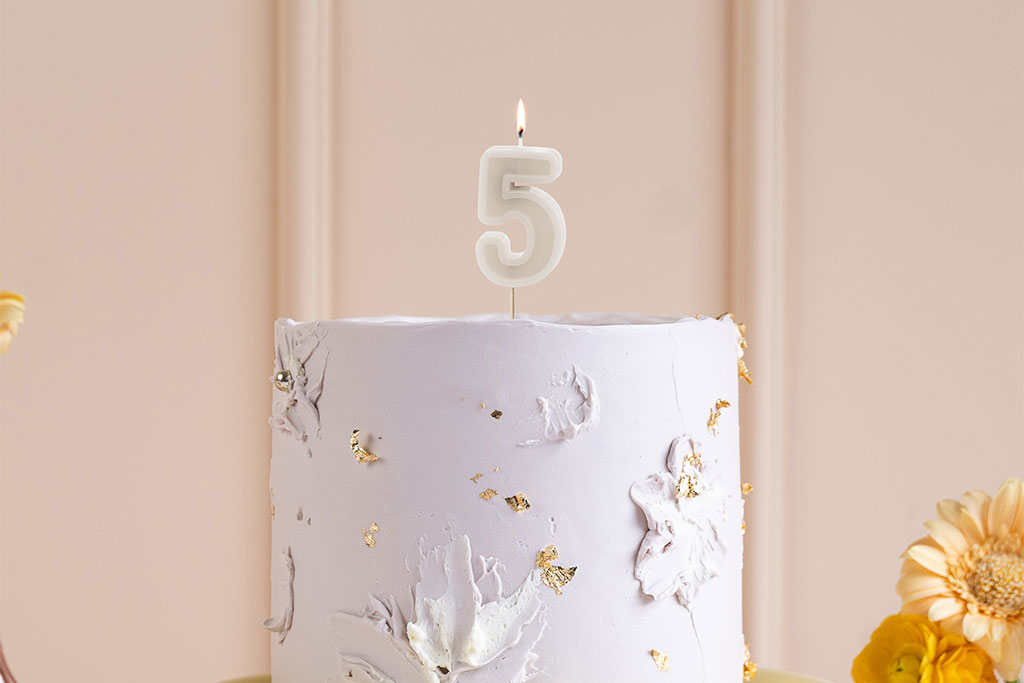 SVEĆICA BR. 5 NUDE – 6CM