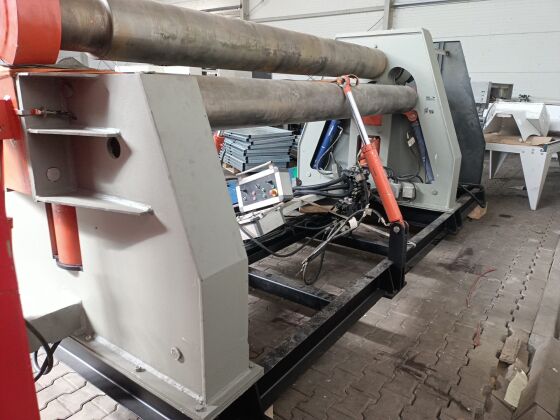 Prodaje se BLACHY W12-16X3000 mašinu za valjanje na aukciji