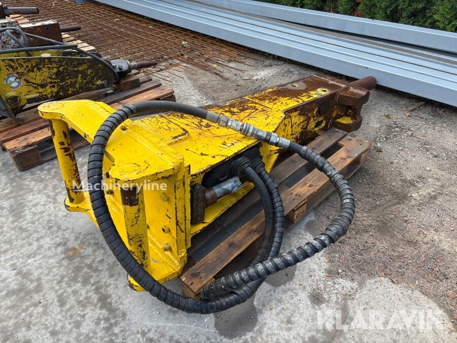 Prodaje se Atlas Copco MB 1000 hidraulični čekić na aukciji