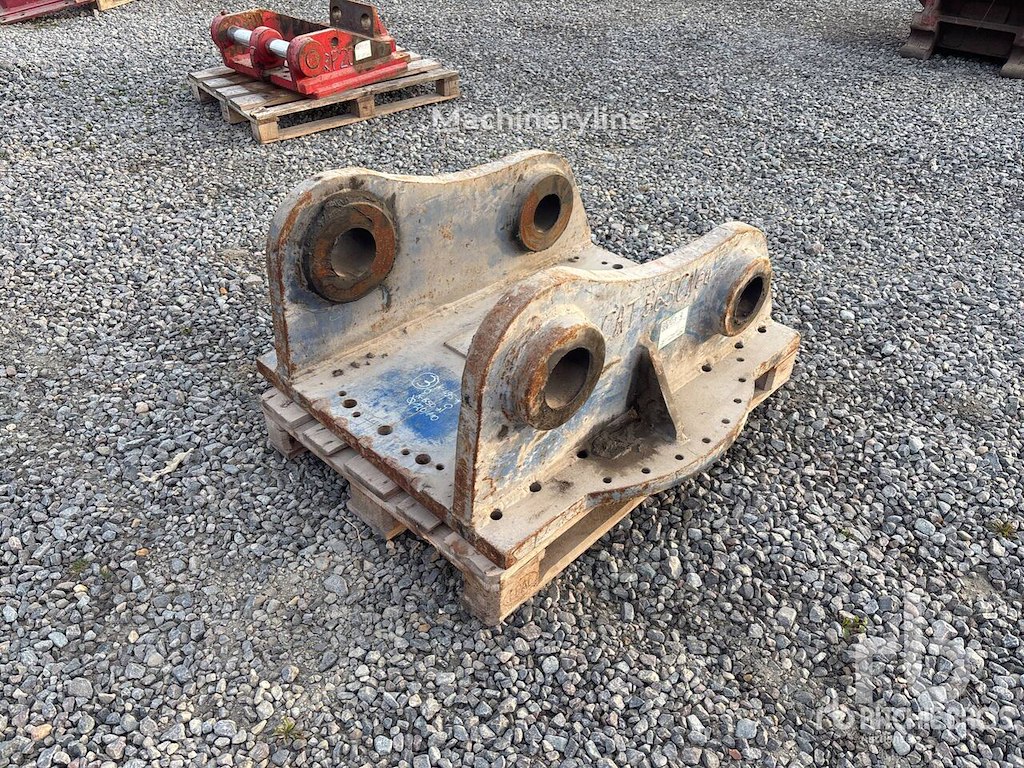 Prodaje se Adapter Plate ,Bolzendurchmesse hidraulični čekić na aukciji