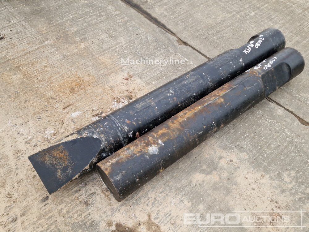 Prodaje se 170mm Chisel to suit Breaker (2 of) hidraulični čekić na aukciji