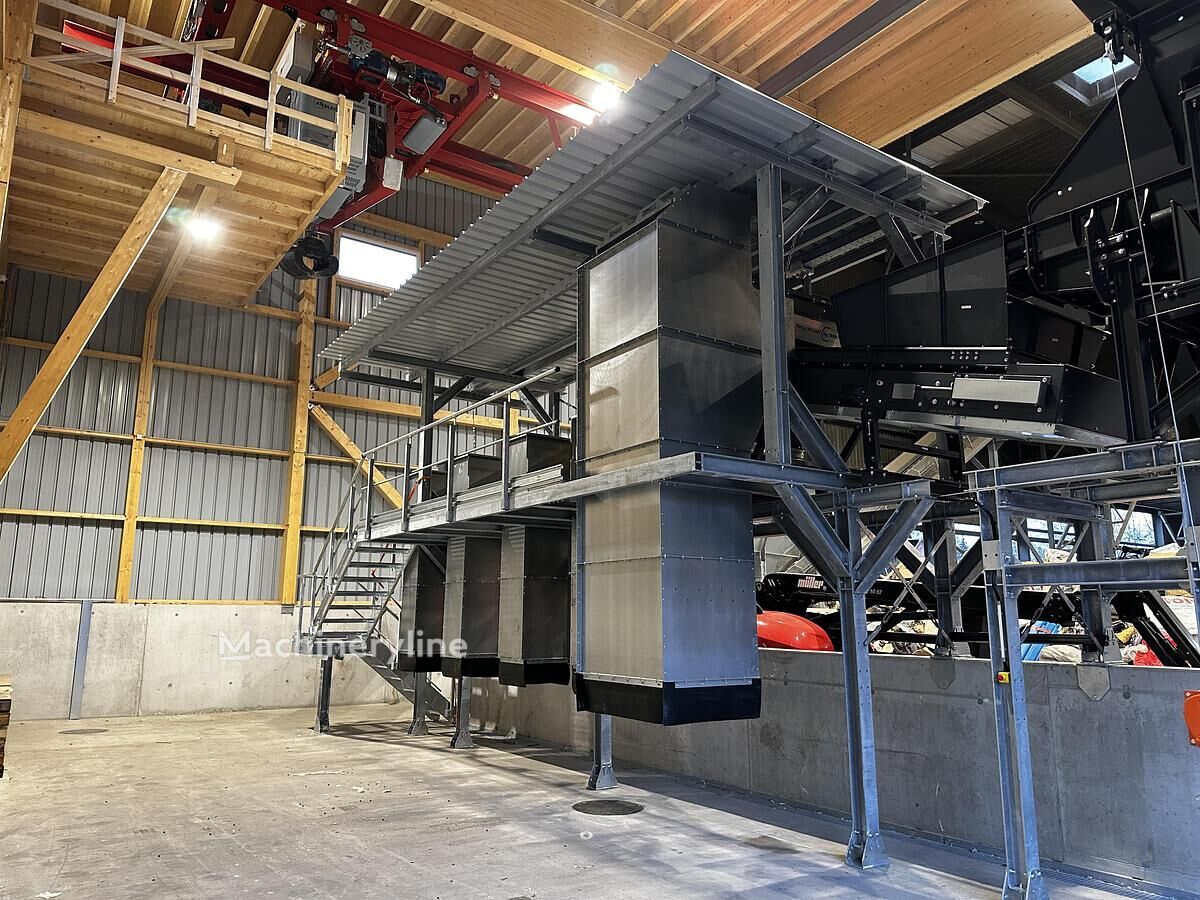 Borema Complete Hand-Sorting Plant with Feed Bunker and Conveyor mašina za sortiranje