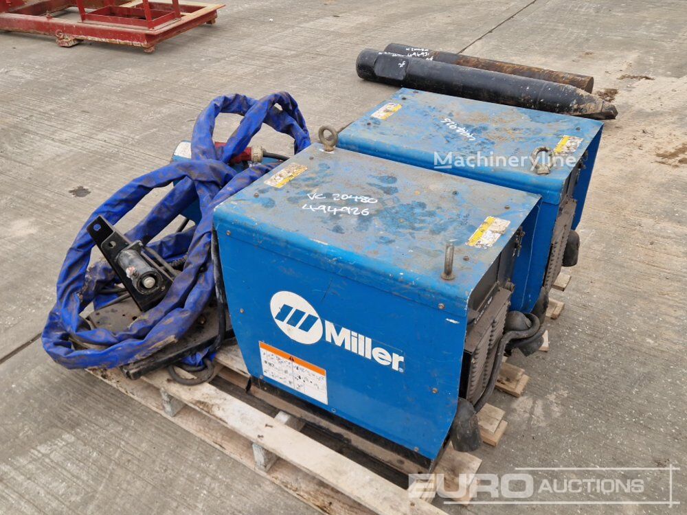 Prodaje se Miller 400 Volt Welder (2 of) drugi generator na aukciji