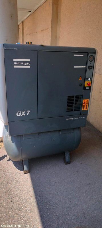 Prodaje se Atlas Copco GX7 stacionarni kompresor na aukciji