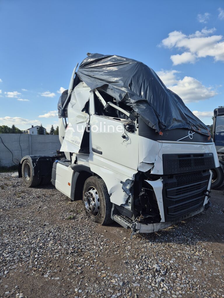 Volvo FH 460 tegljač nakon udesa