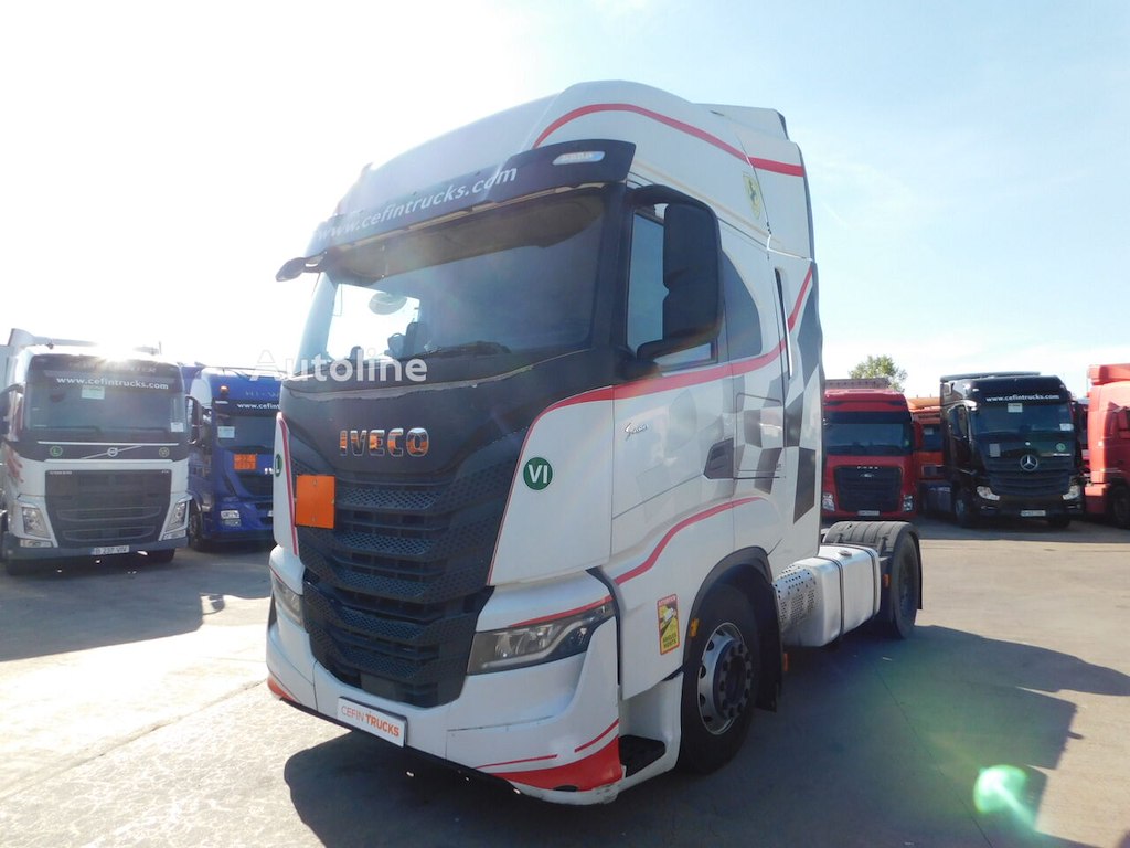 IVECO As440stp tegljač