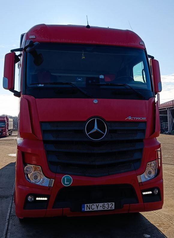 Mercedes-Benz Actros 1845 tegljač